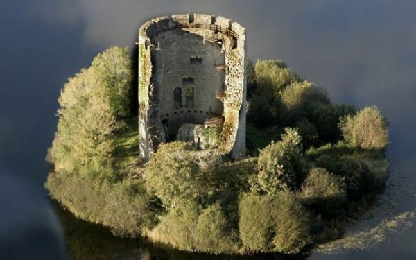 Clough Oughter Castle | Cavan Attractions | Slieve Russell